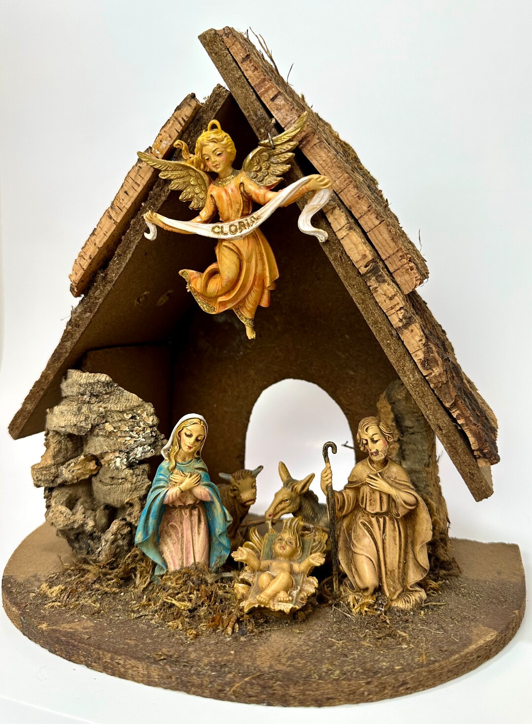 Nativity Crèche, Mary, Joseph, Baby Jesus, Angel, Barn Animals ...