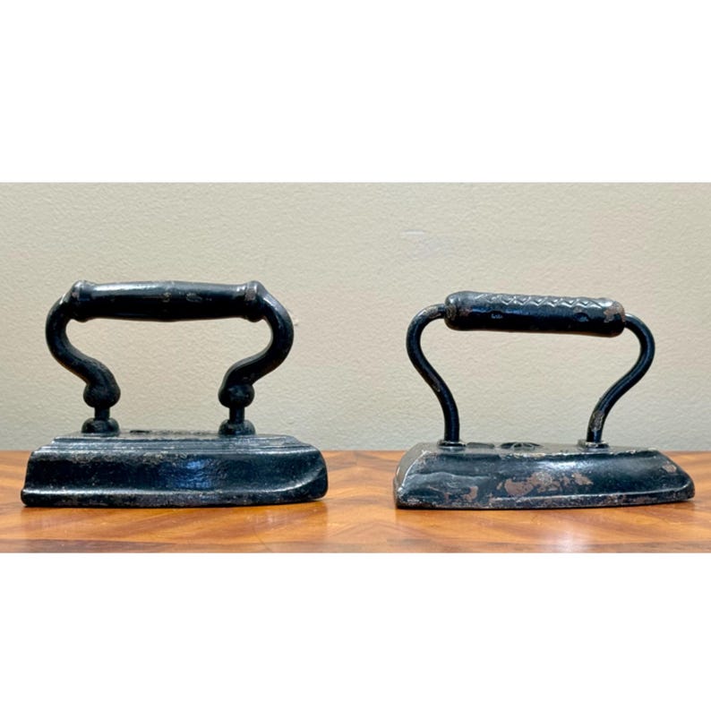 Antique Flat Iron Collection – Vintage Cast Iron Irons - Etsy