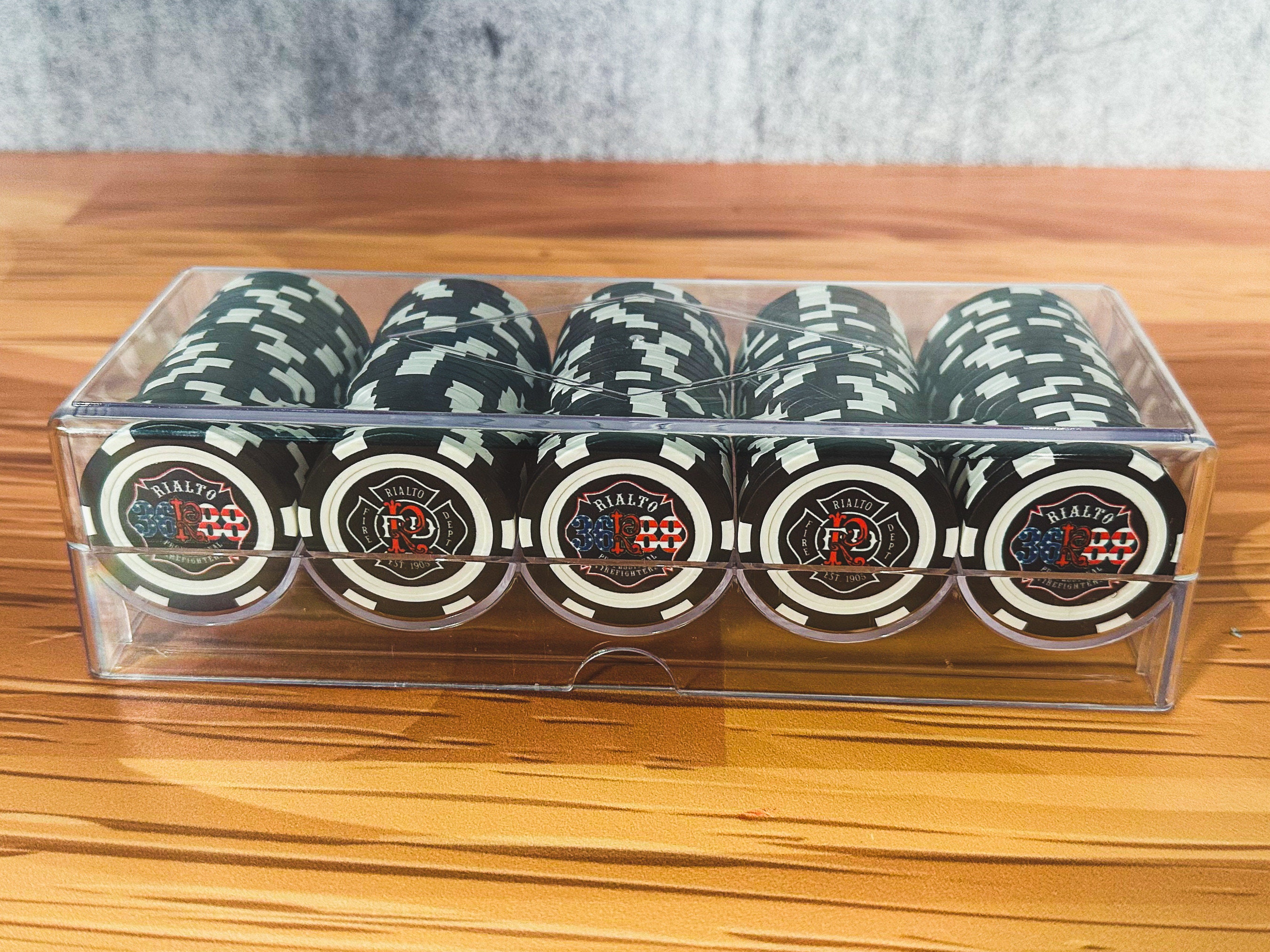 Poker Chip Rack With Cover, Clear Acrylic, Holds 100 Poker Chips - Etsy