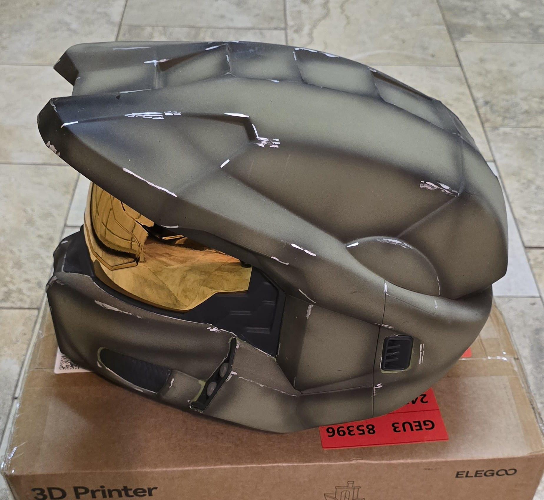 HALO Master Chief Deluxe Helmet - LED Lights on Each Side - Battle ...
