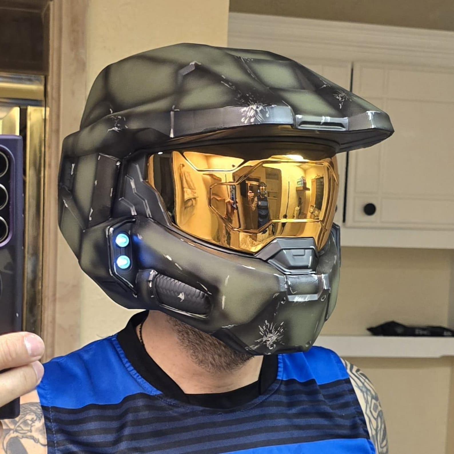 HALO Master Chief Deluxe Helmet - LED Lights on Each Side - Battle ...