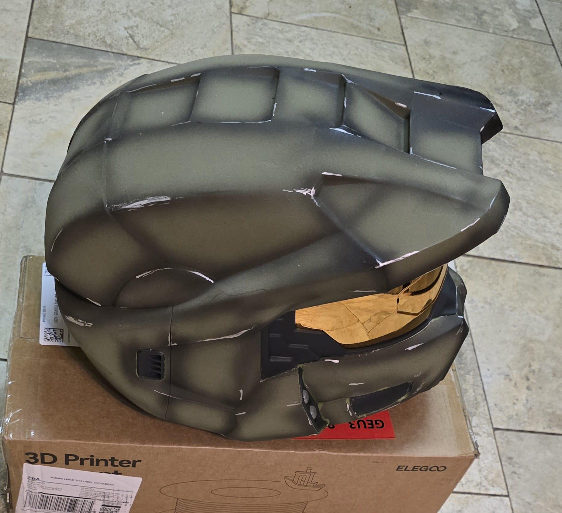 HALO Master Chief Deluxe Helmet - LED Lights on Each Side - Battle ...