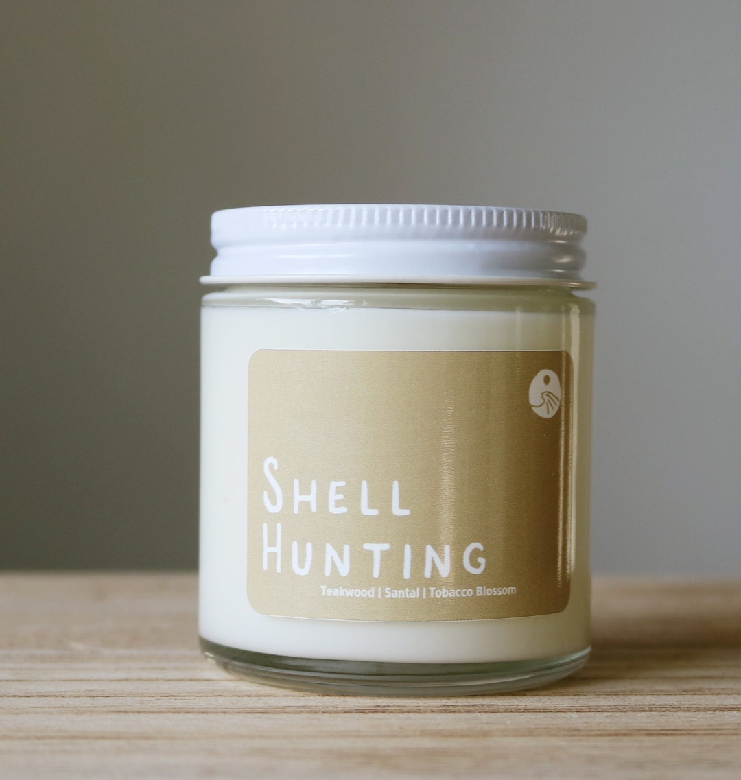 Tobacco Blossom and Teakwood shell Hunting Candle - Etsy