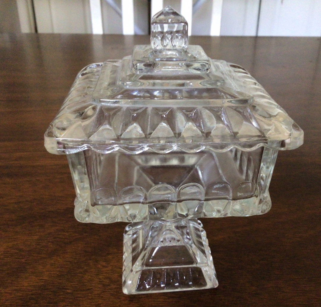 Vintage Clear Covered Wedding Dish, Vintage Candy Dish, Pedestal Candy ...