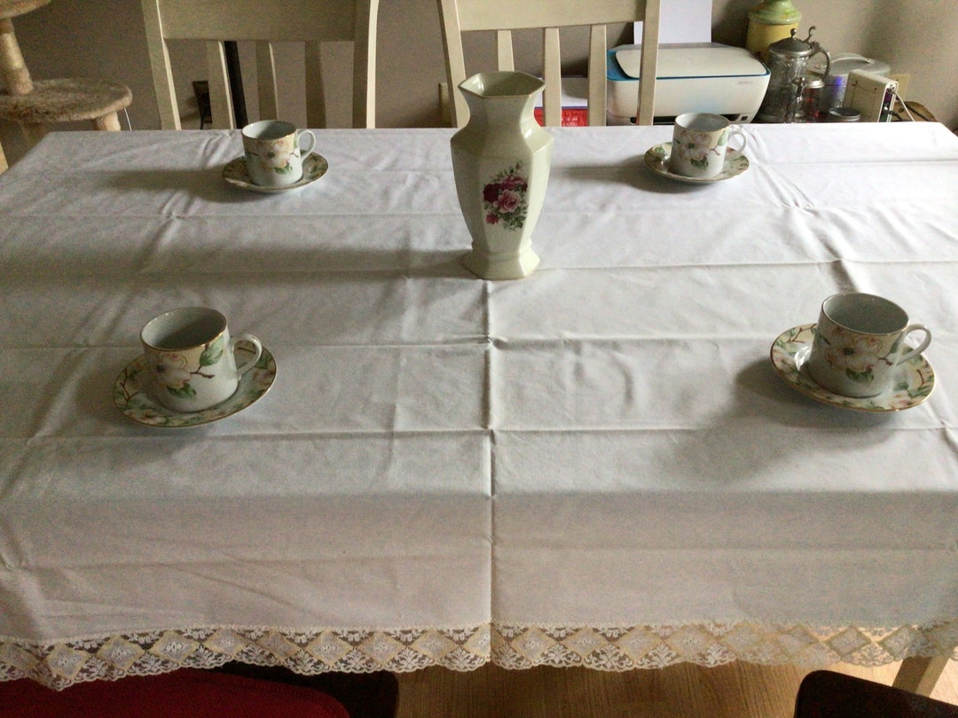 Vintage Festive White Linen Lace Tablecloth, Oblong Lace Tablecloth ...