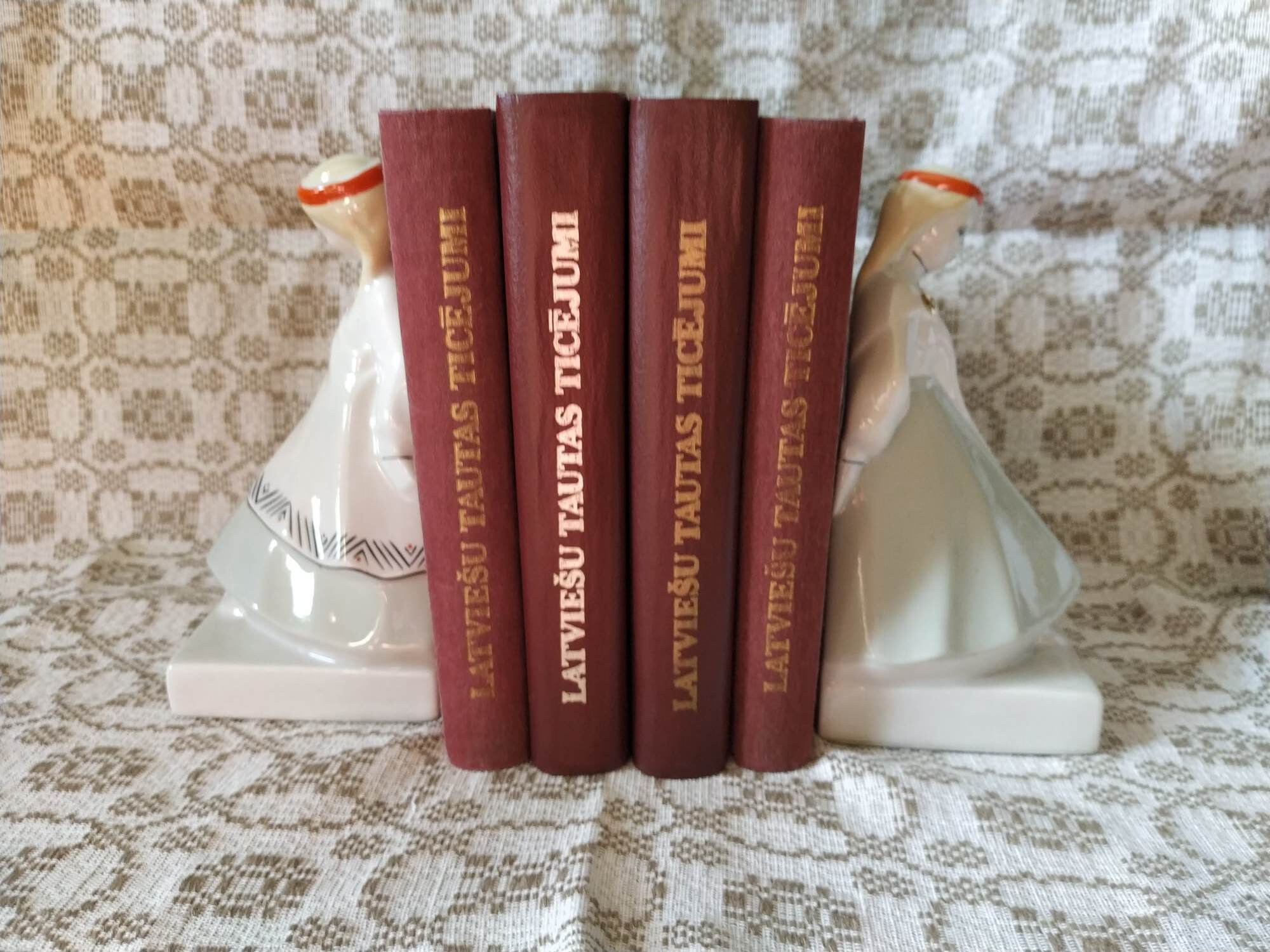 Porcelain Figurines BOOKENDS Vintage Riga Porcelain Factory - Etsy