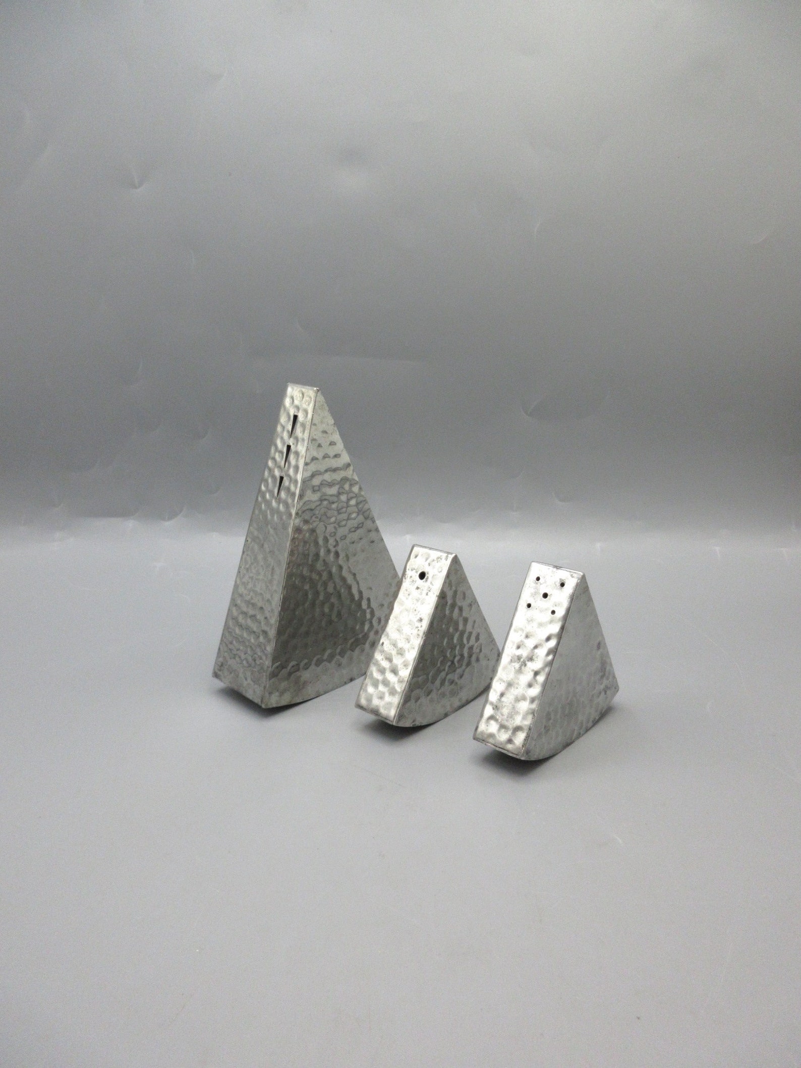 Modern Munro & Co Rocking Pewter Shakers Salt Pepper Sugar Futuristic ...