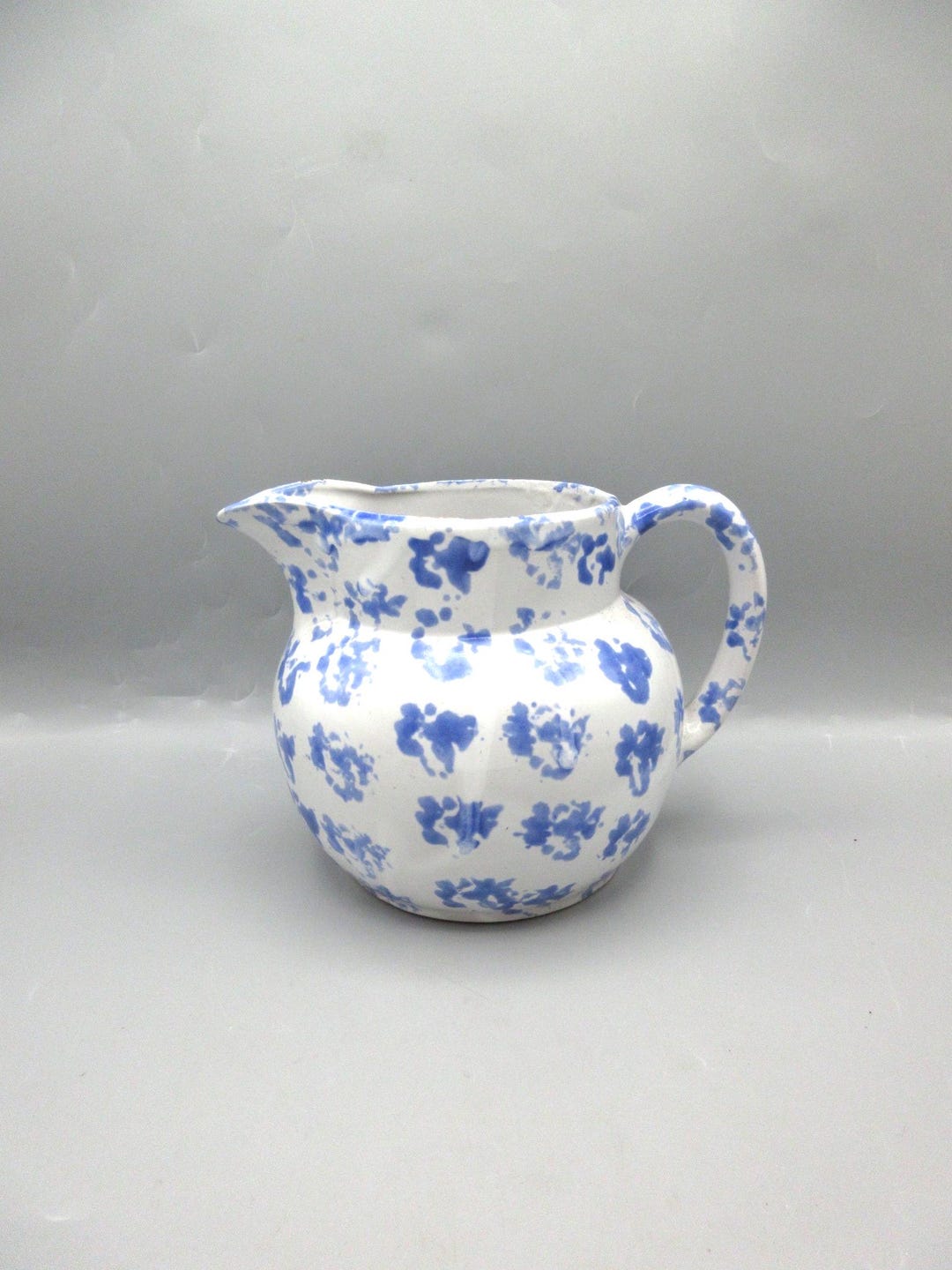 VTG Bybee Pottery Blue and White Spongeware Pitcher Kentucky - Etsy
