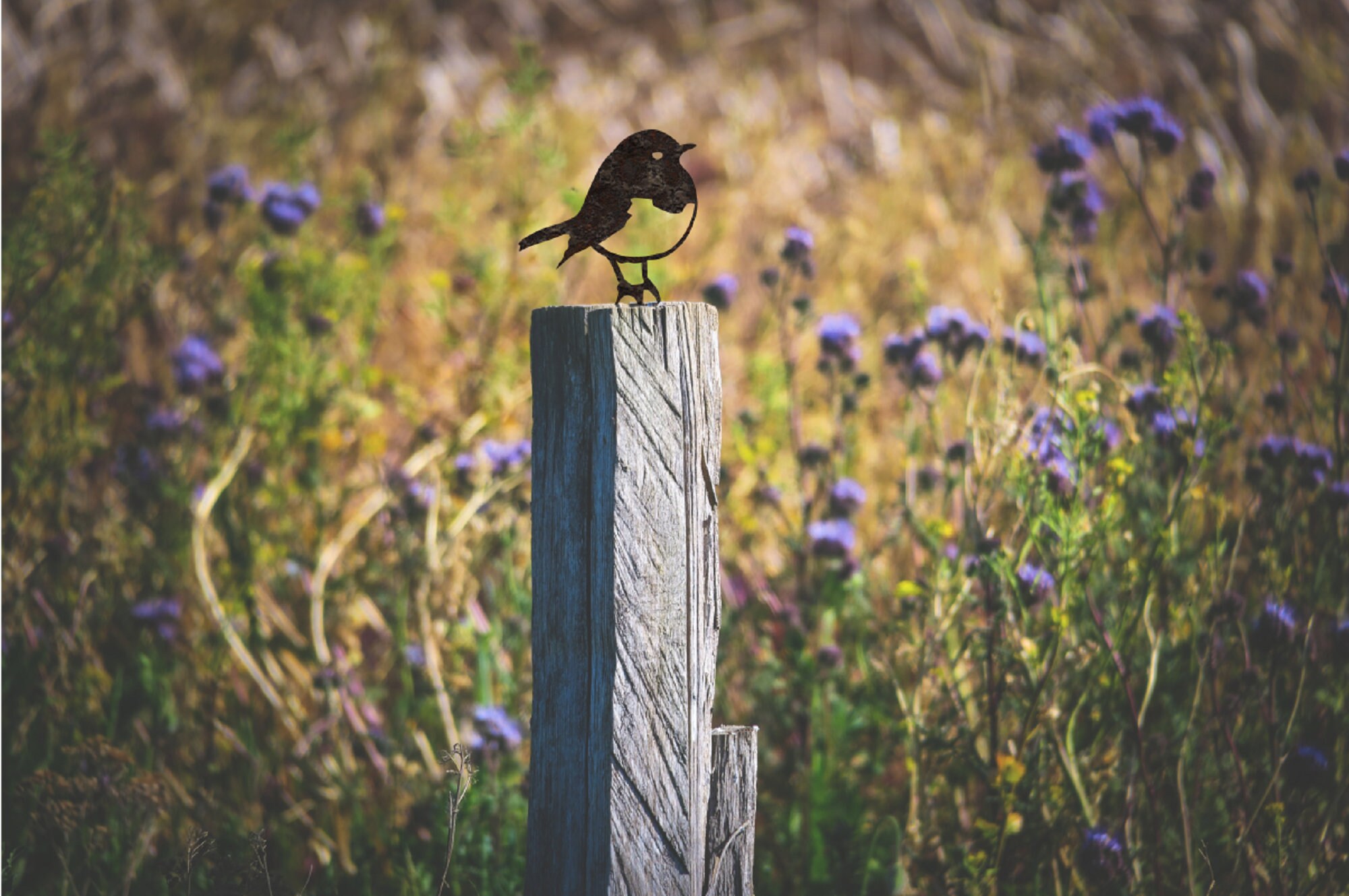 Baby Robin Fence Post Topper — MetalGardenArt.co.uk