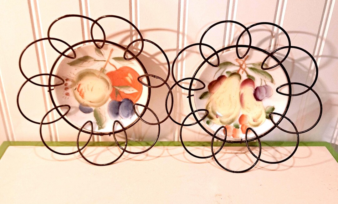 1950s Wall Hanging Wire Rim Fruit Design Plates - Etsy