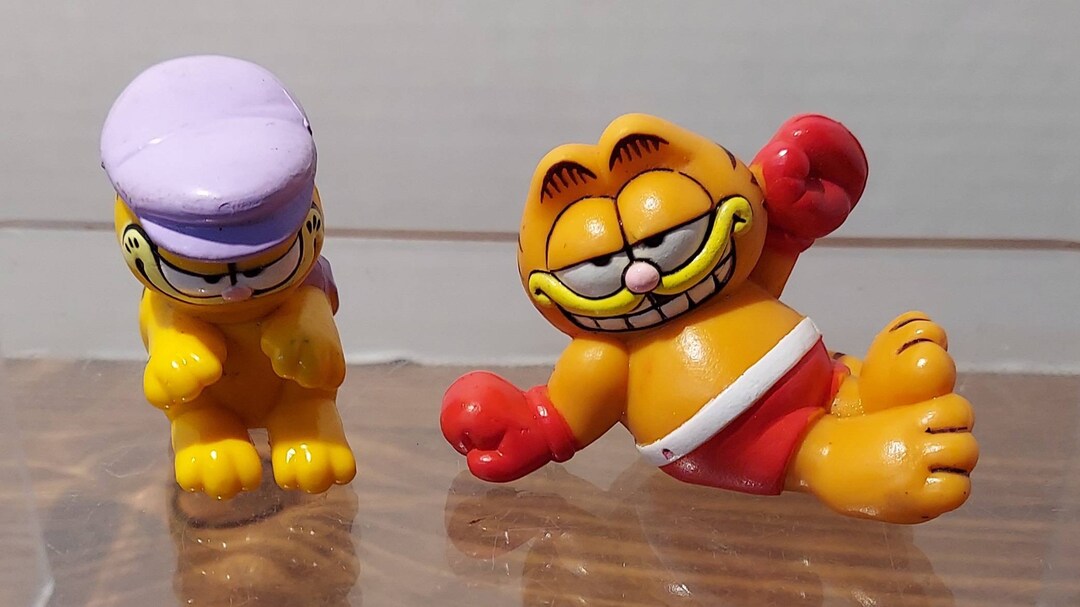 2 Garfield PVC Figurines - Etsy