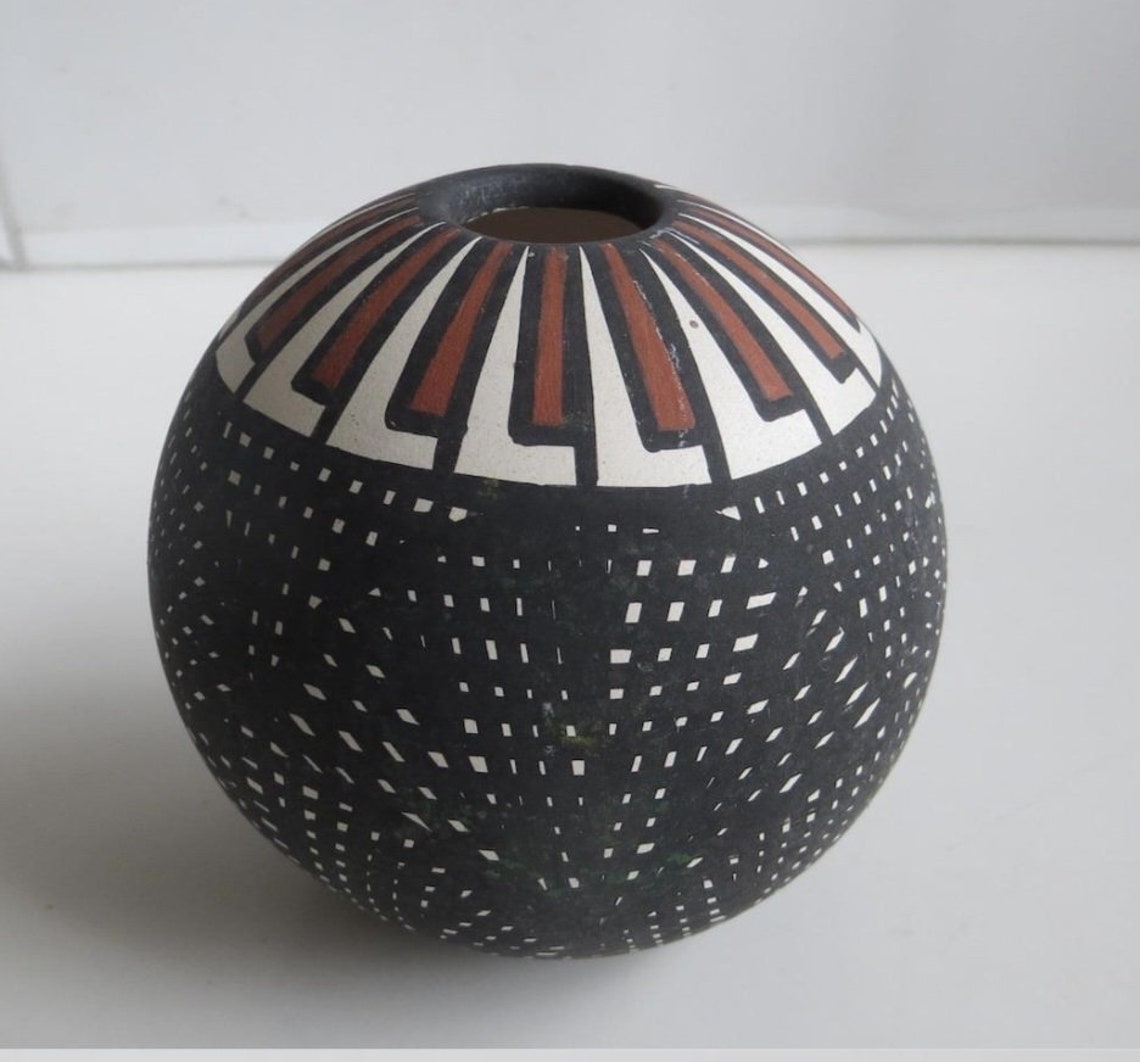Vintage Louis Acoma Seed Pot Pottery - Etsy