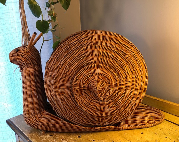 Large Vintage Wicker Snail Magazine Holder - Etsy