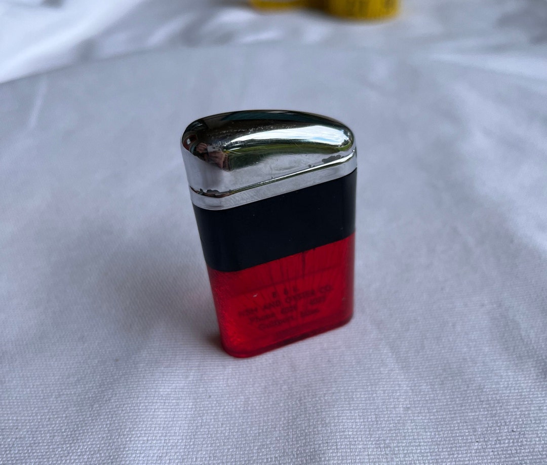 1950's Ritepoint Zippo Like Lighter Chrome and Red Plastic - Etsy