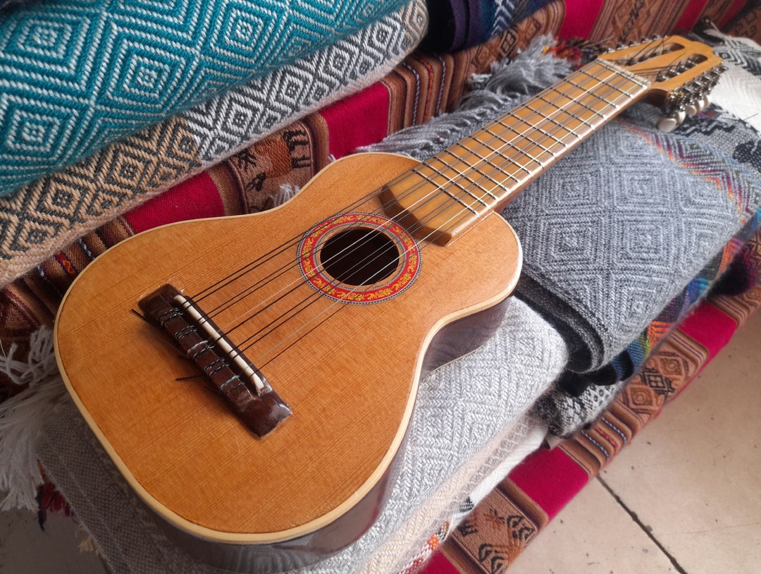 Charango / High Quality Charango / Peruvian Charango / Gift Ideas - Etsy