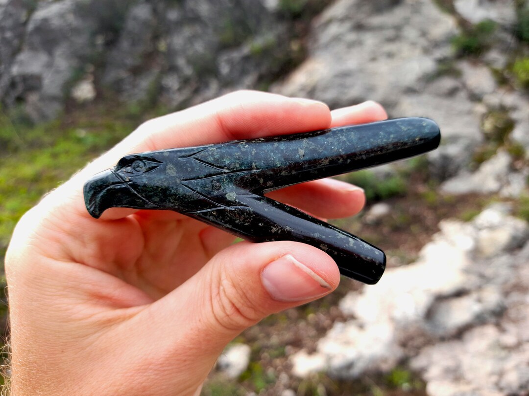 Condor Stone Kuripe / Black Eagle Kuripe / Black Serpentine Stone ...