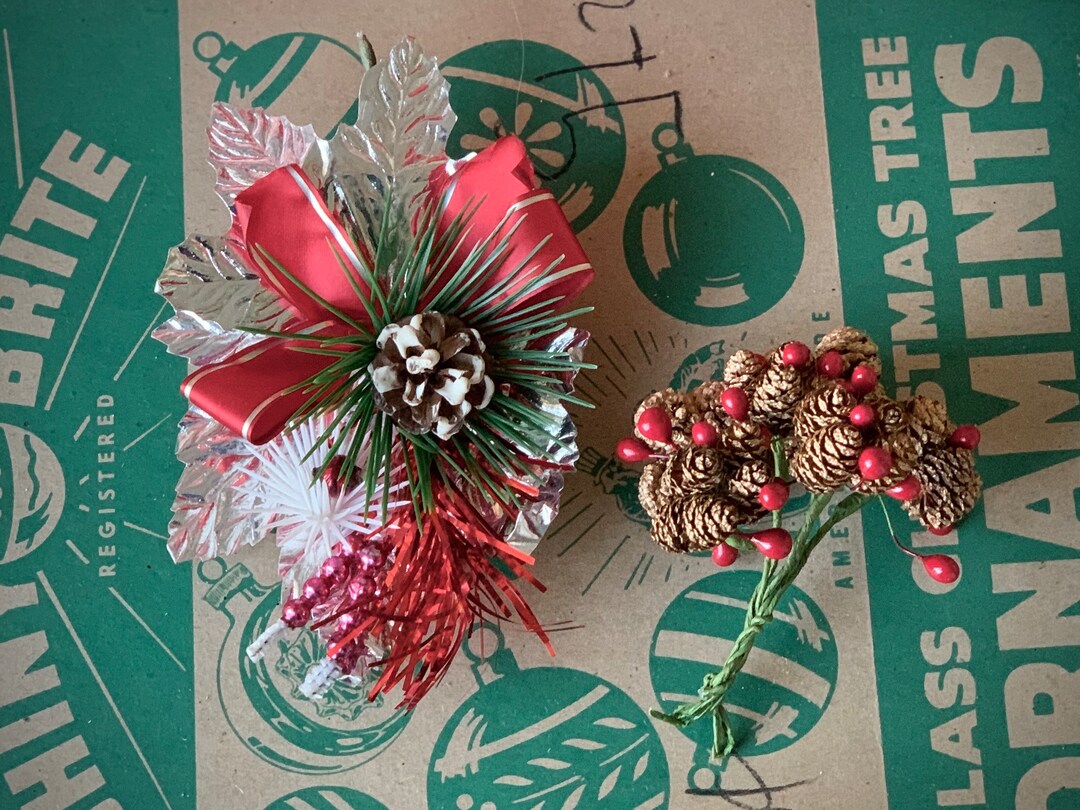Vintage Christmas Pinecone Stem Floral Corsage and Mini Craft Pinecone ...