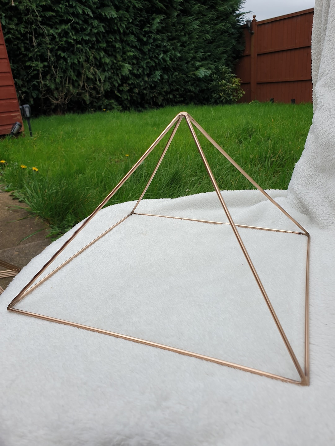 Large Copper Pyramid for Meditation, Cleansing & Charging Crystals ...