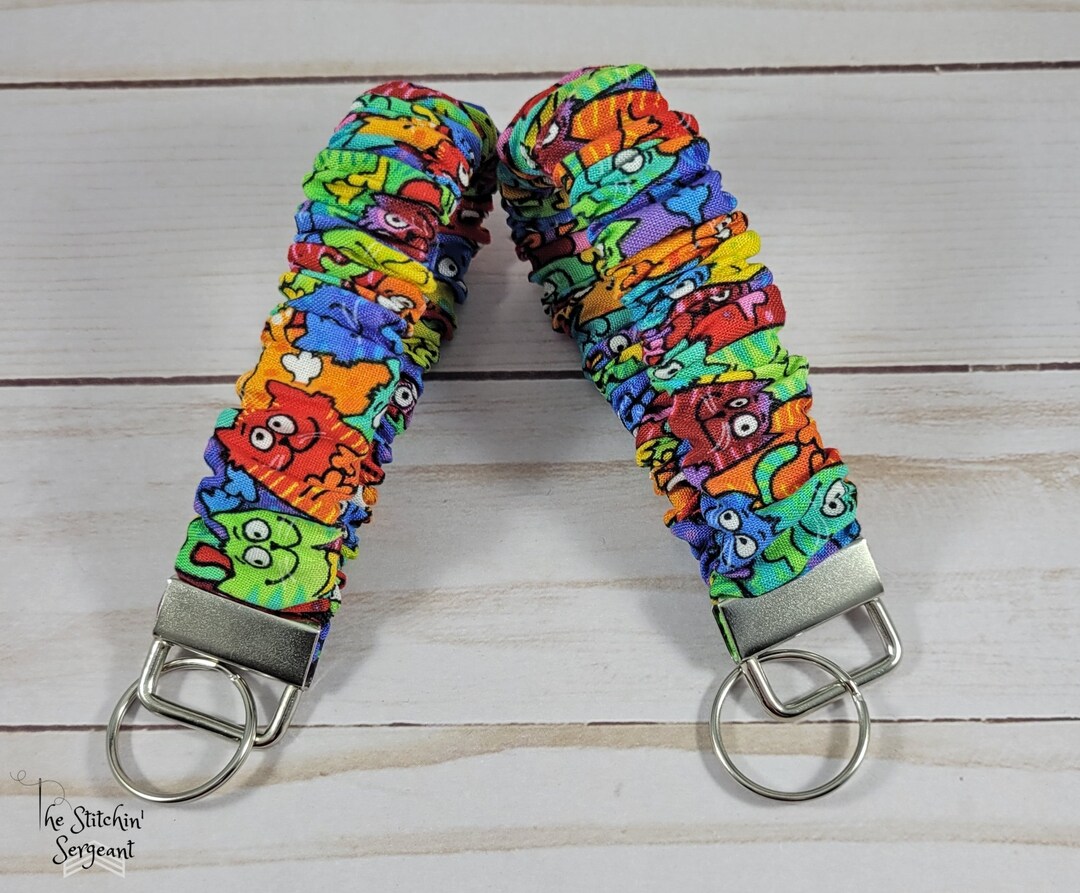 Cute Rainbow Cats Scrunchie Keychain, Multi-colored Cats Scrunchie Key ...