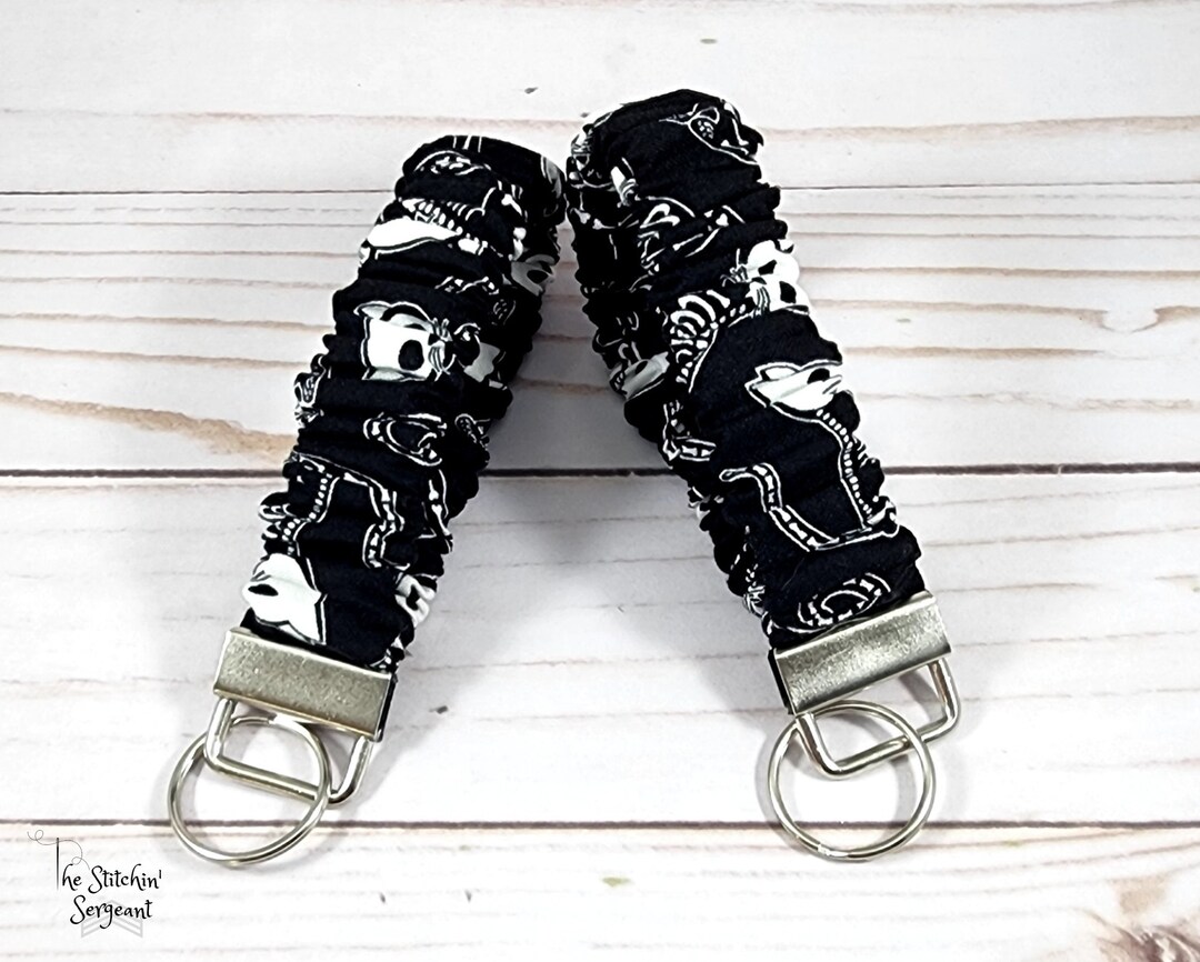 Cute Cat Skeletons Scrunchie Keychain, Black and White Fabric Keychain ...