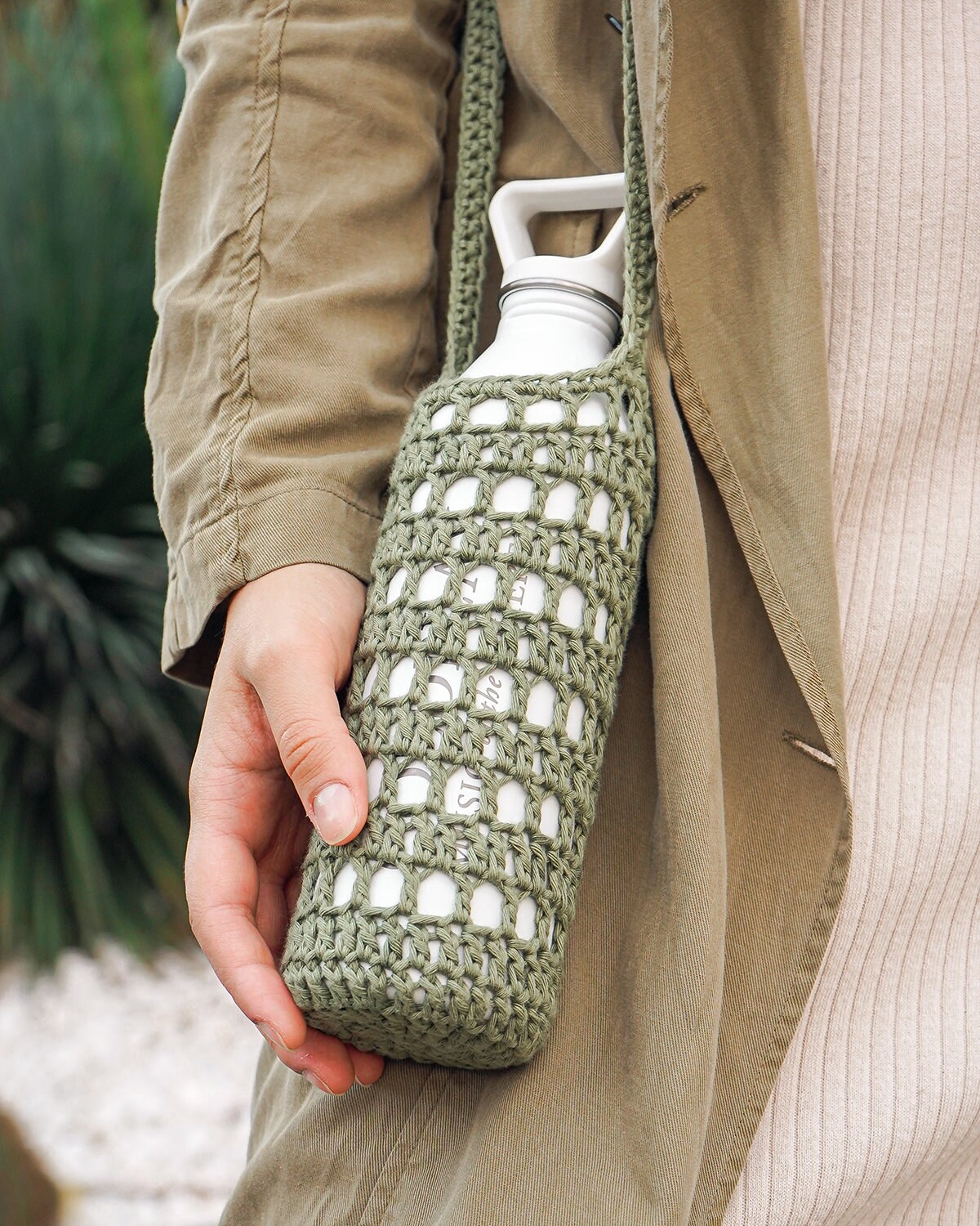 Crochet Water Bottle Totes / Crochet Water Bottle Holder / Crochet ...