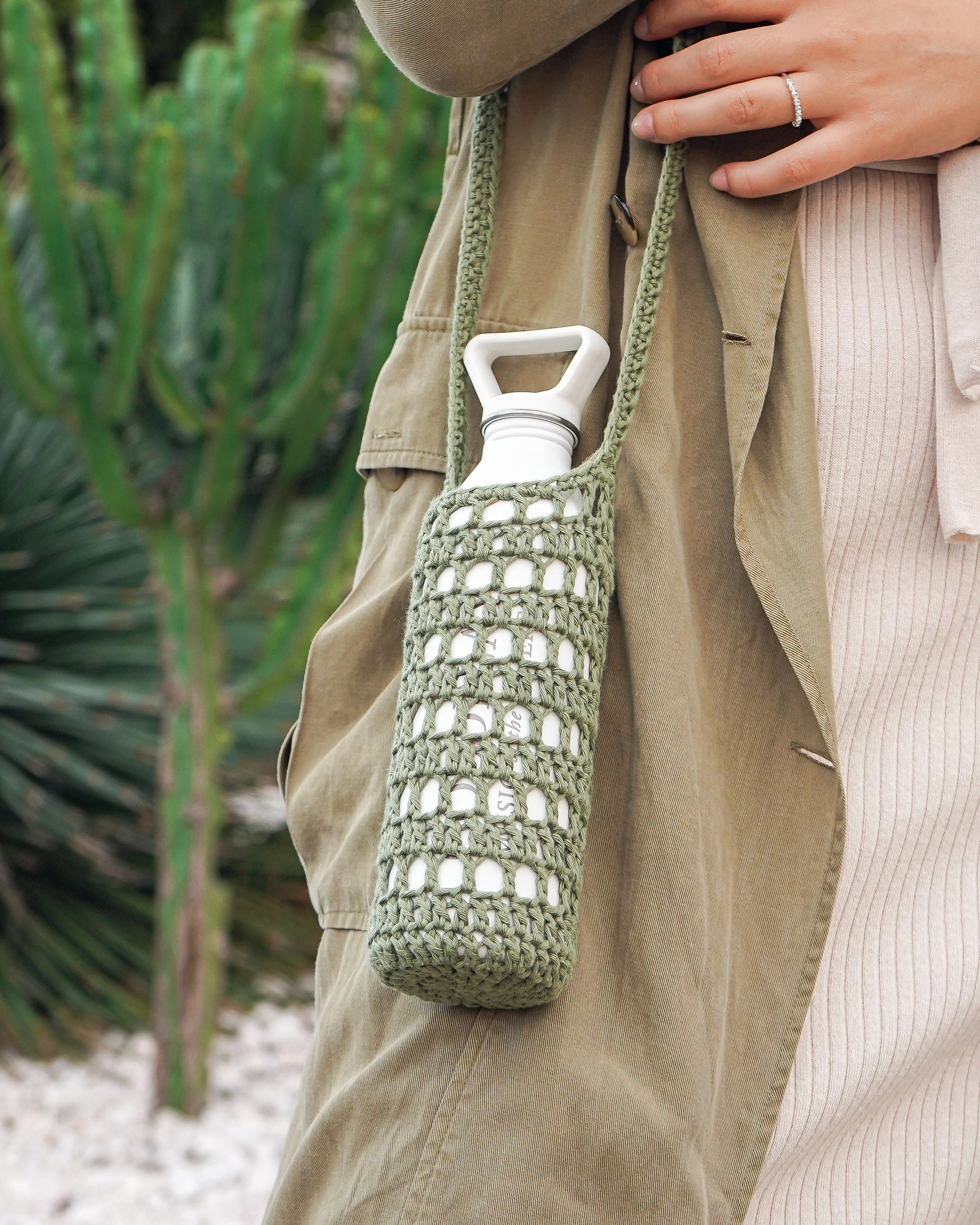 Crochet Water Bottle Totes / Crochet Water Bottle Holder / Crochet ...