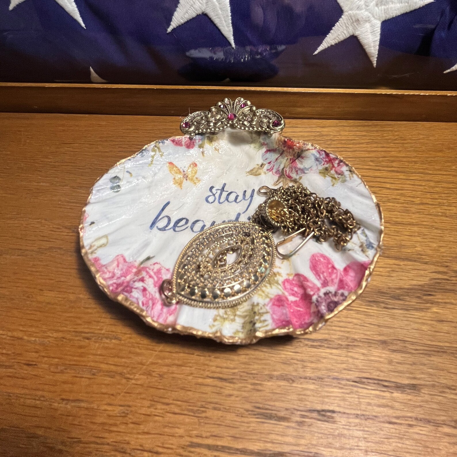 Clam Shell Dish, Decoupage Clam Shell, Ring Dish, Stay Beautiful, Clam ...