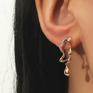 Alloy Gold Irregular Stud Earrings, Gold Earrings, Alloy Earrings ...