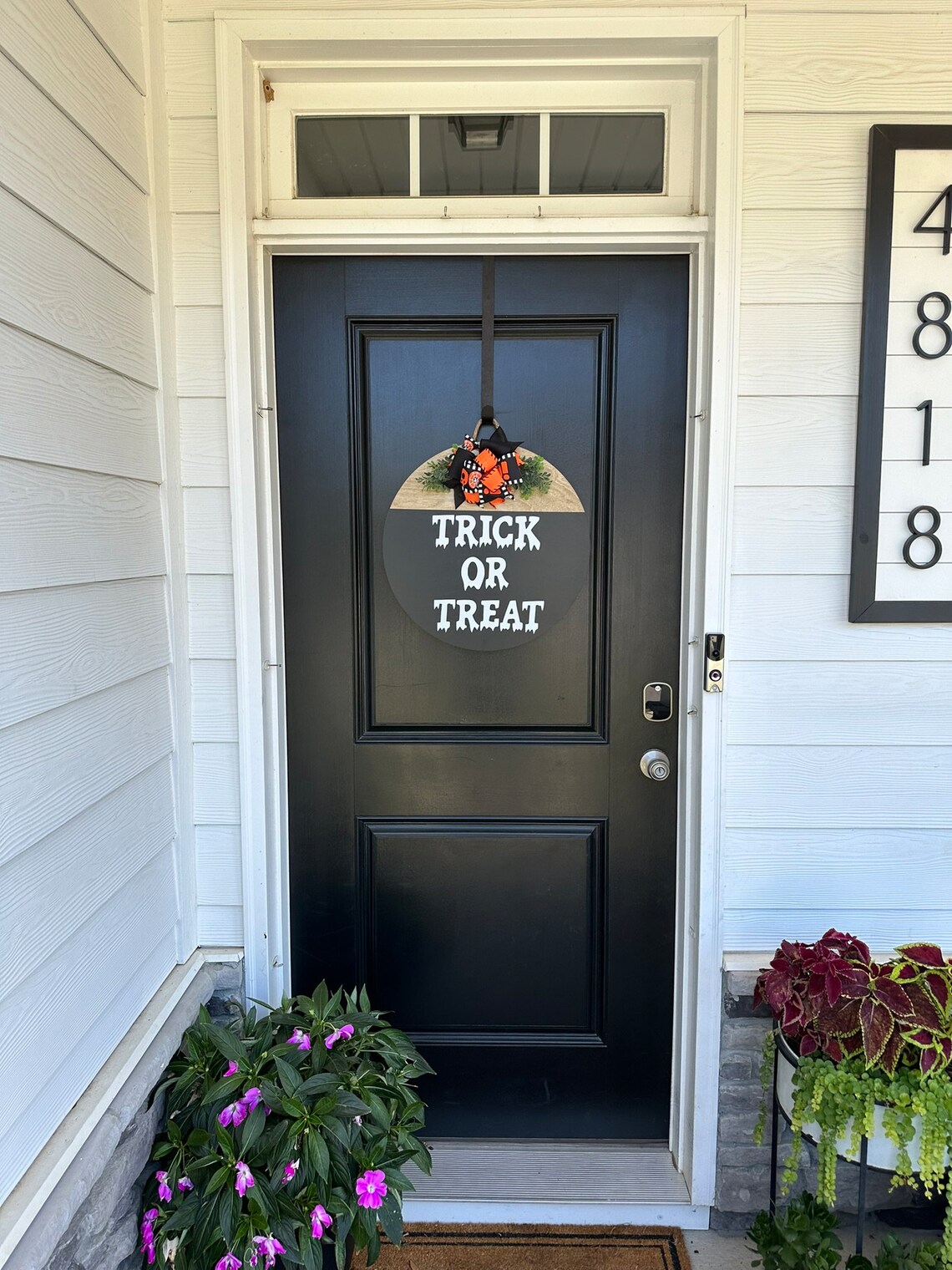 Front Door Trick or Treat Halloween Door Hanger Door - Etsy