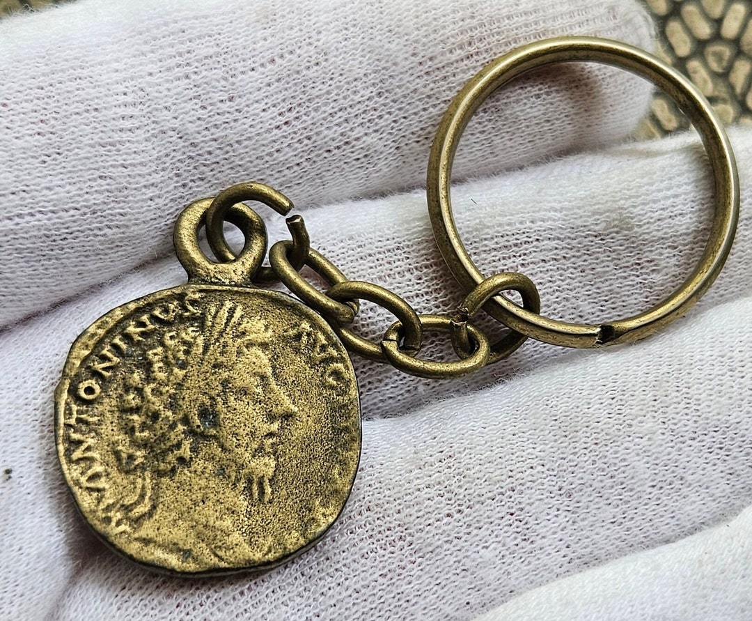 Collectible Keychain Con Moneda Romana Sestertius of Marcus Aurelius ...