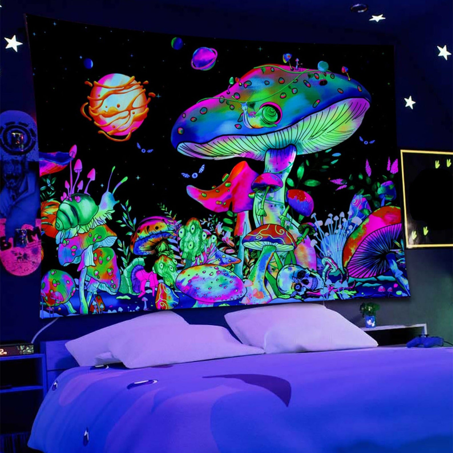 Black Light Tapestry Wall Hanging, Psychedelic Mushroom Tapestry ...