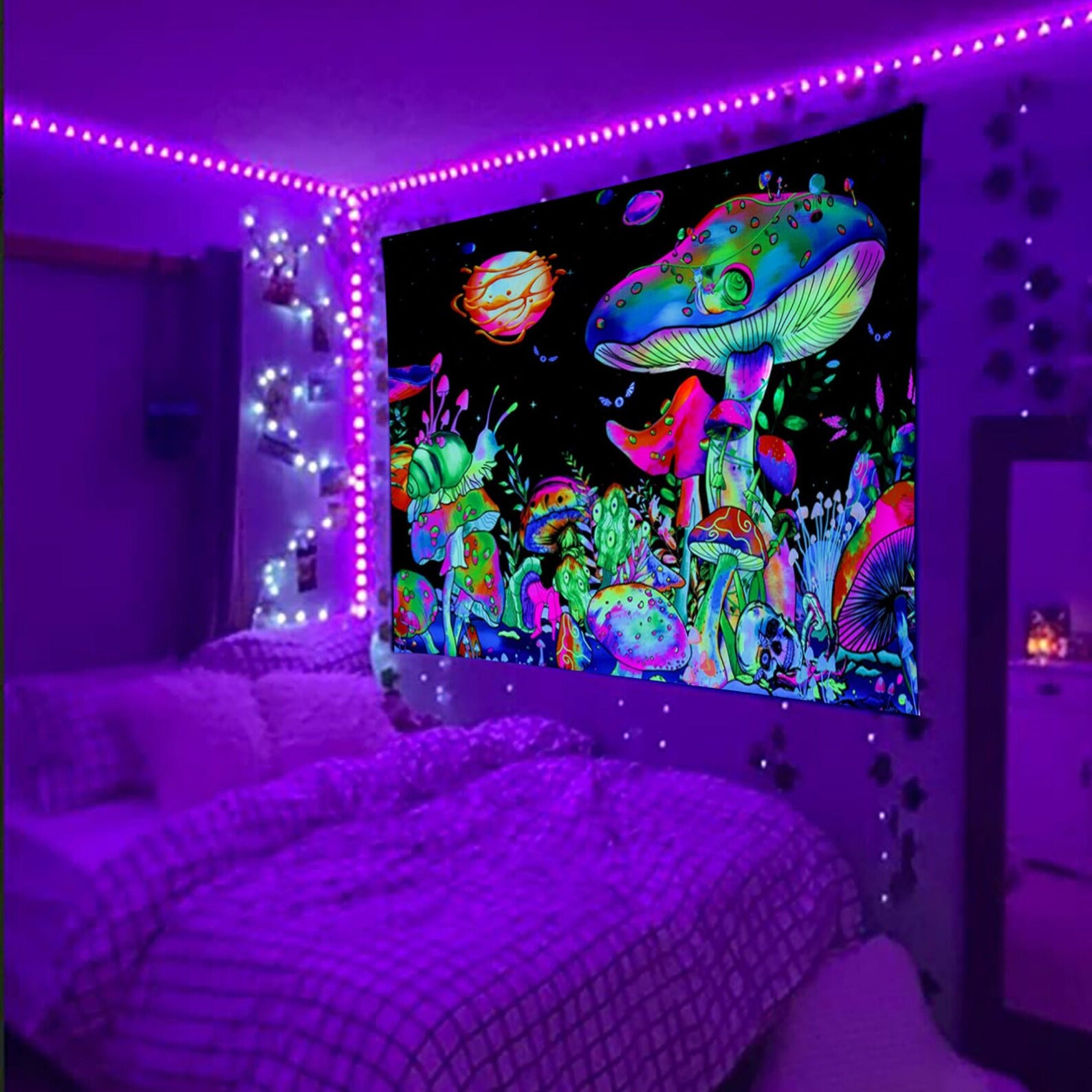 Black Light Tapestry Wall Hanging, Psychedelic Mushroom Tapestry ...