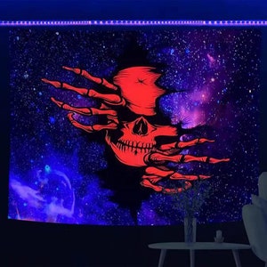UV Reactive Blacklight Tapestry Trippy Starry Skull Design Psychedelic ...