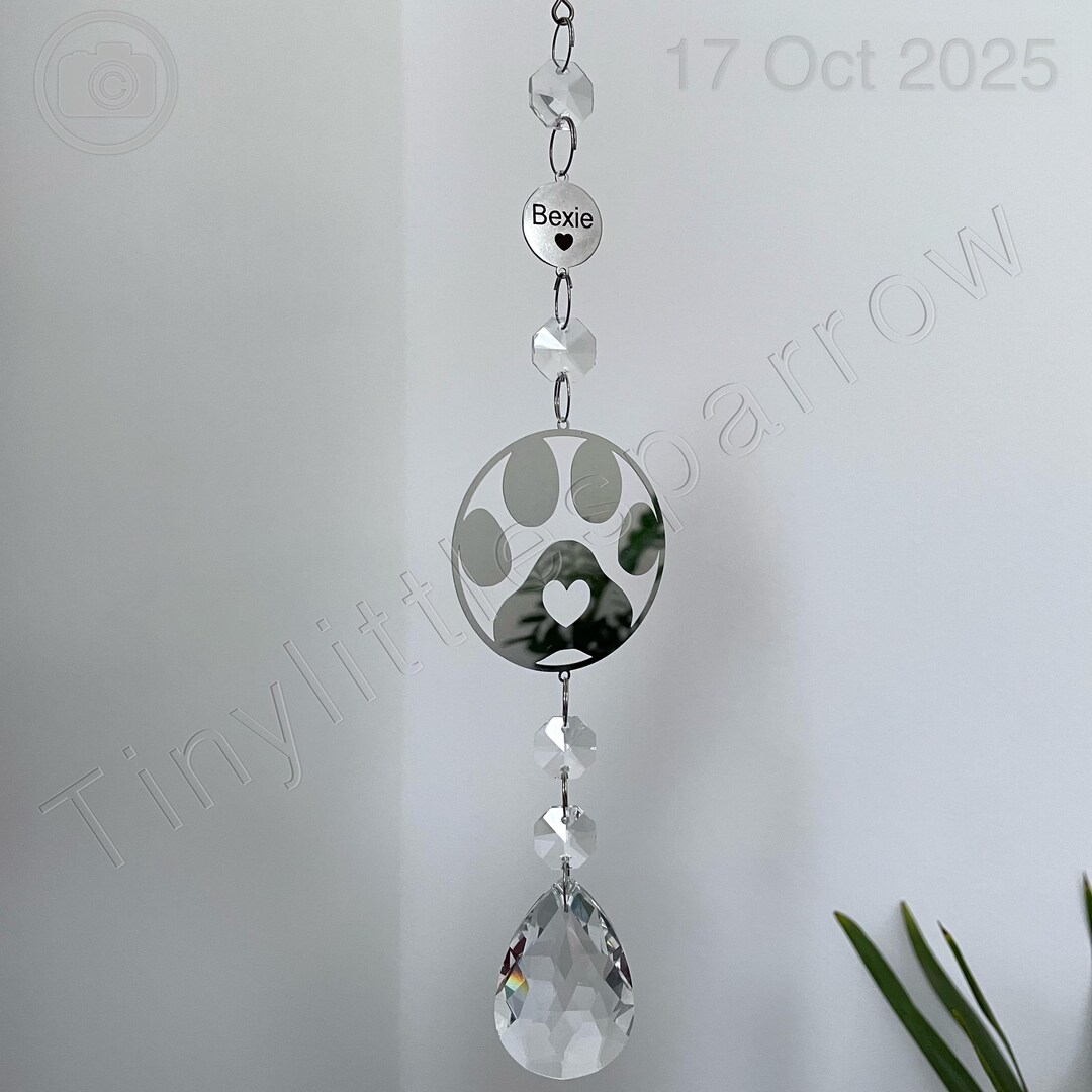 Personalised Pet Memorial Sun Catcher: Engraved Paw Print Keepsake ...