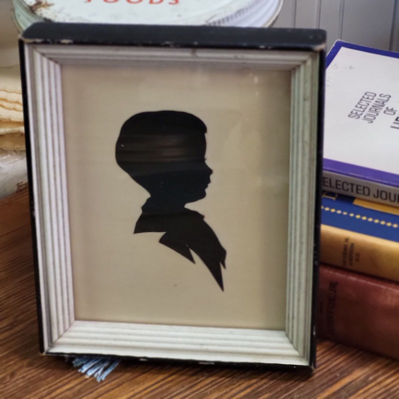 Vintage Silhouette - Etsy