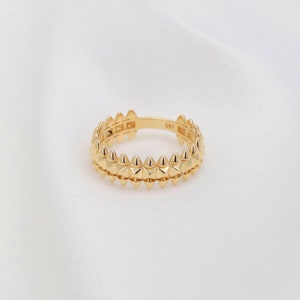 14k Gold Pyramid Spike Ring - Dainty Stackable Clash Band for Index or ...