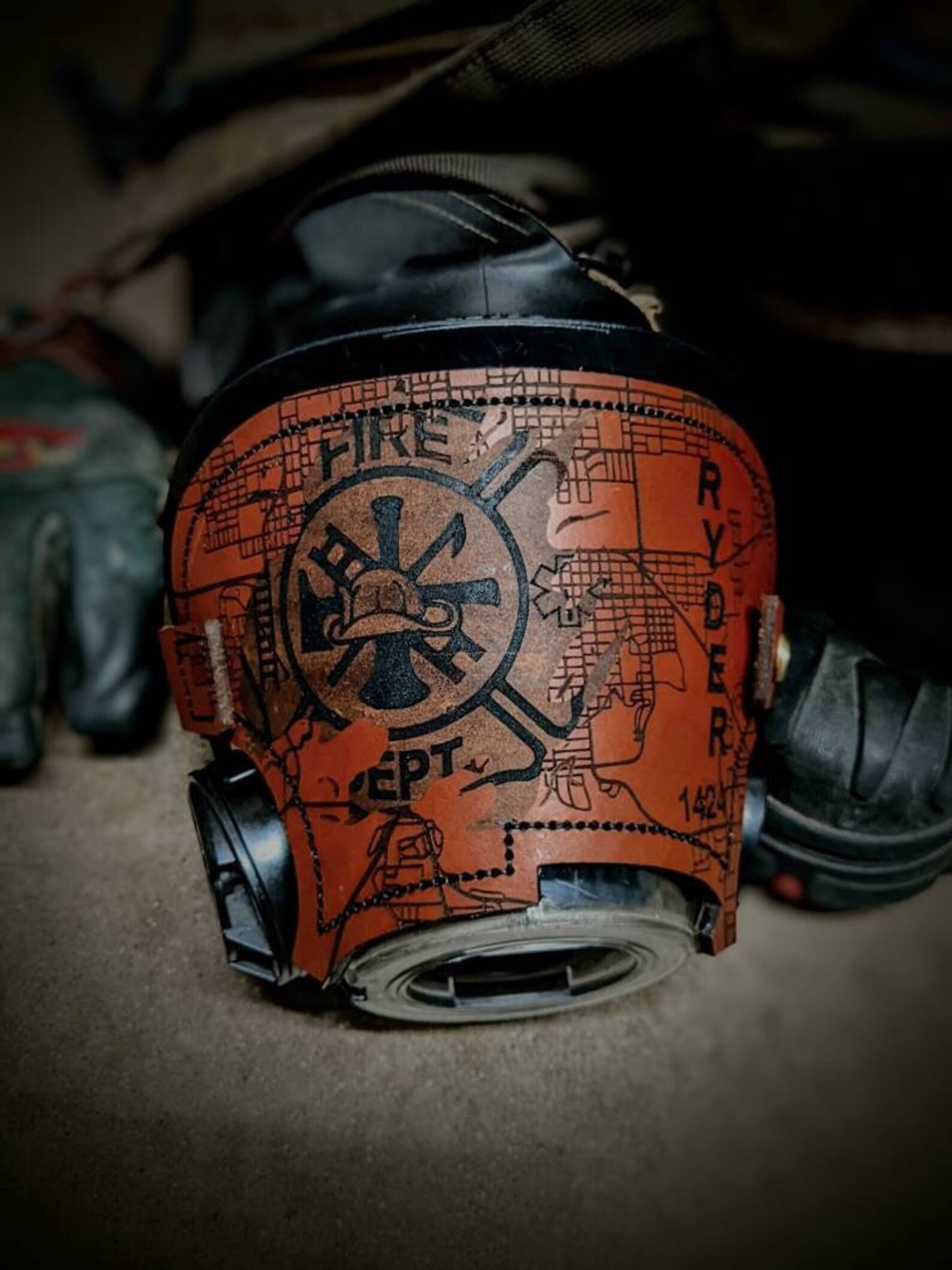 Personalizable Firefighter SCBA Leather Mask Cover for Scott AV-3000 ...