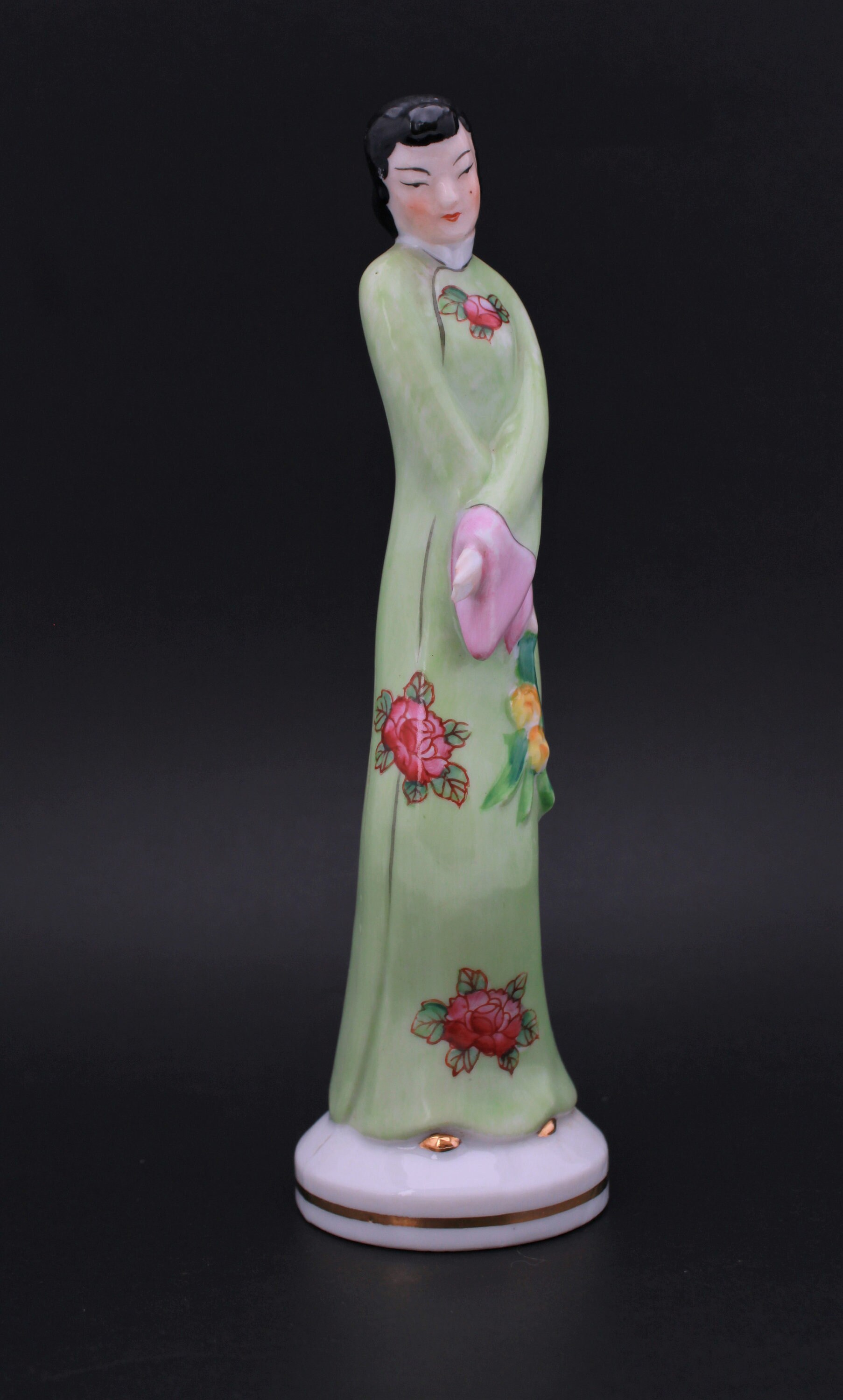 Hand Painted Porcelain Geisha Statue - Etsy