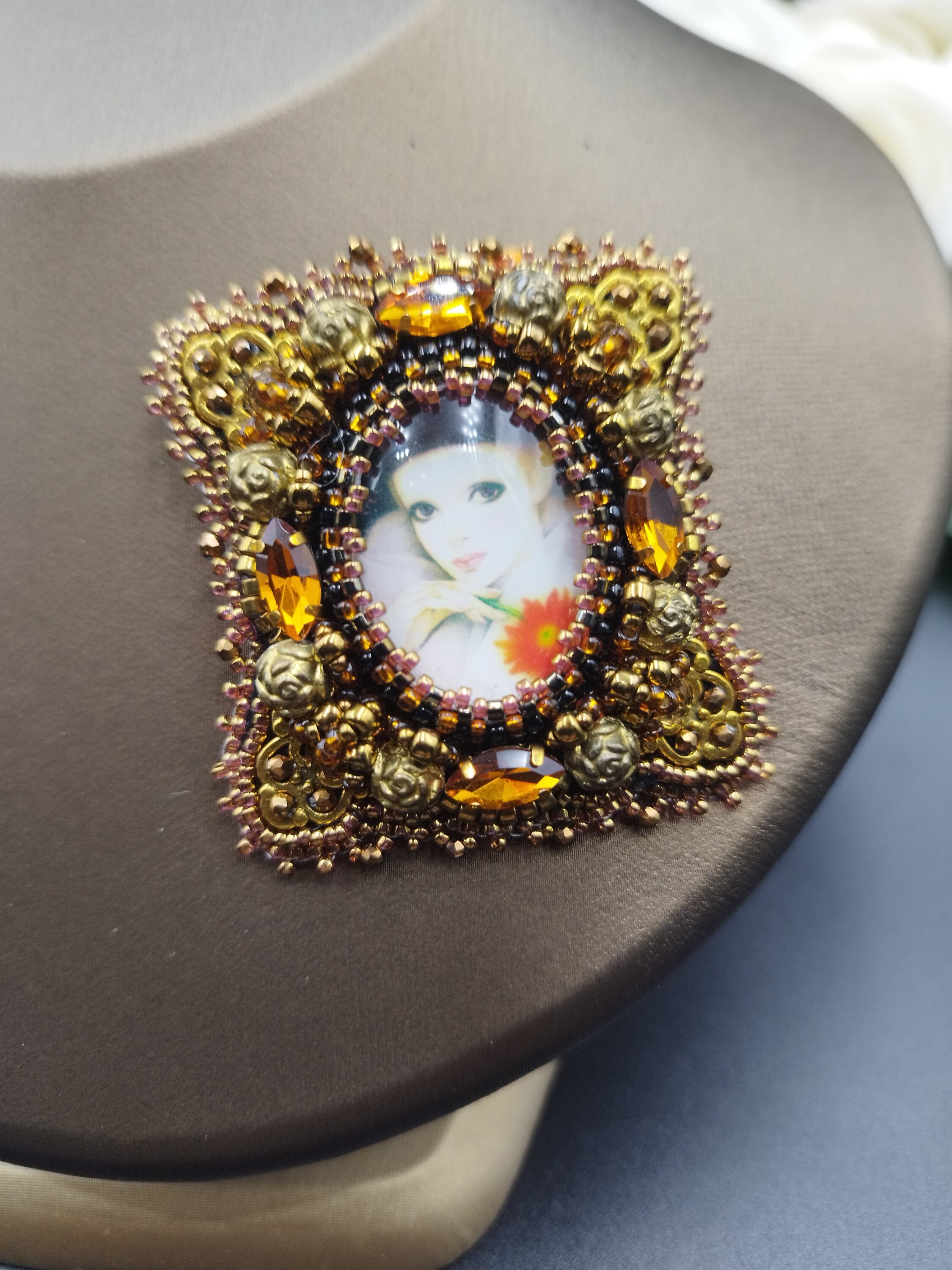 Gorgeous Square Gold Tone Effect Cameo Brooch Pin Fashion Women Lady ...