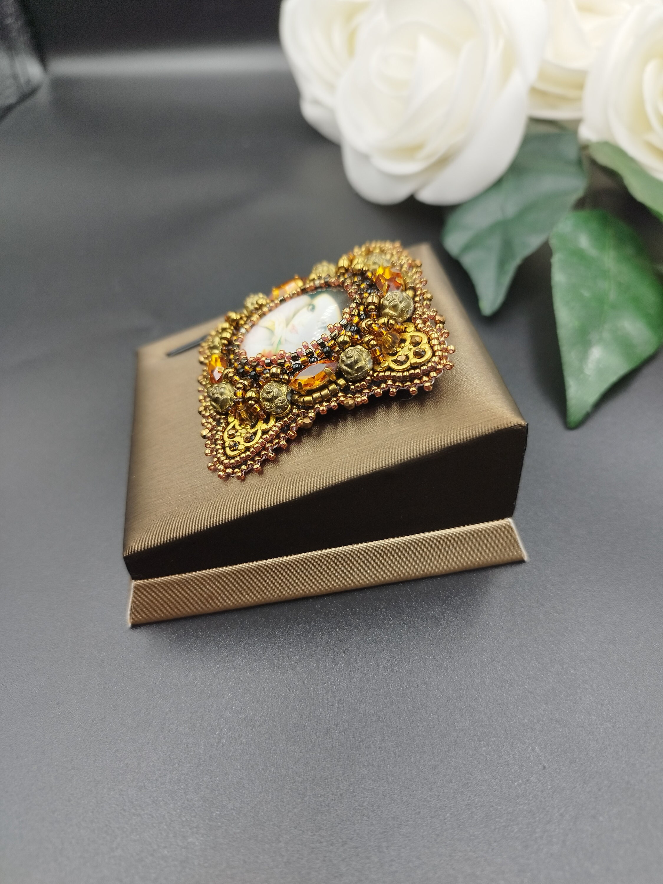 Gorgeous Square Gold Tone Effect Cameo Brooch Pin Fashion Women Lady ...