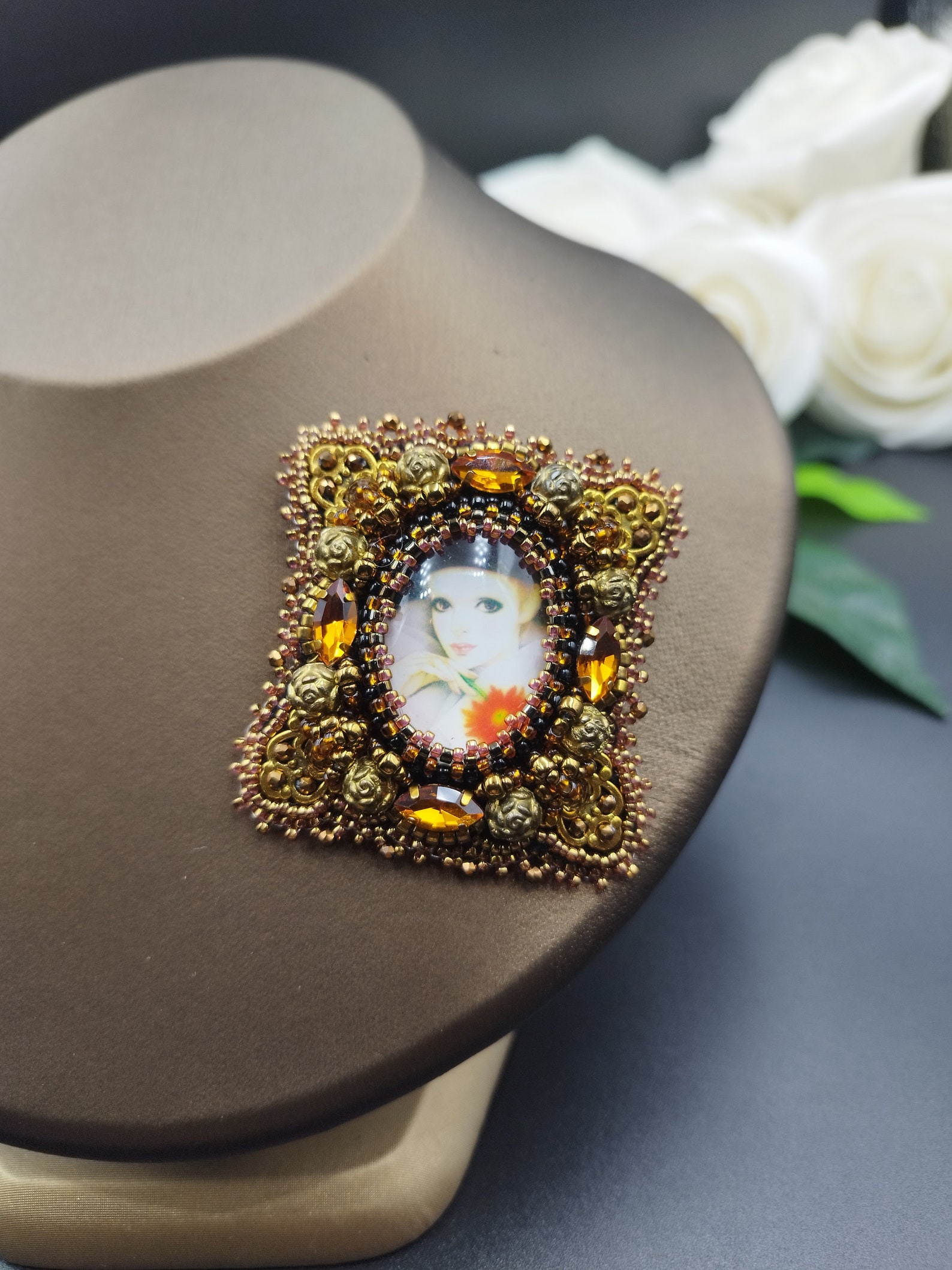 Gorgeous Square Gold Tone Effect Cameo Brooch Pin Fashion Women Lady ...