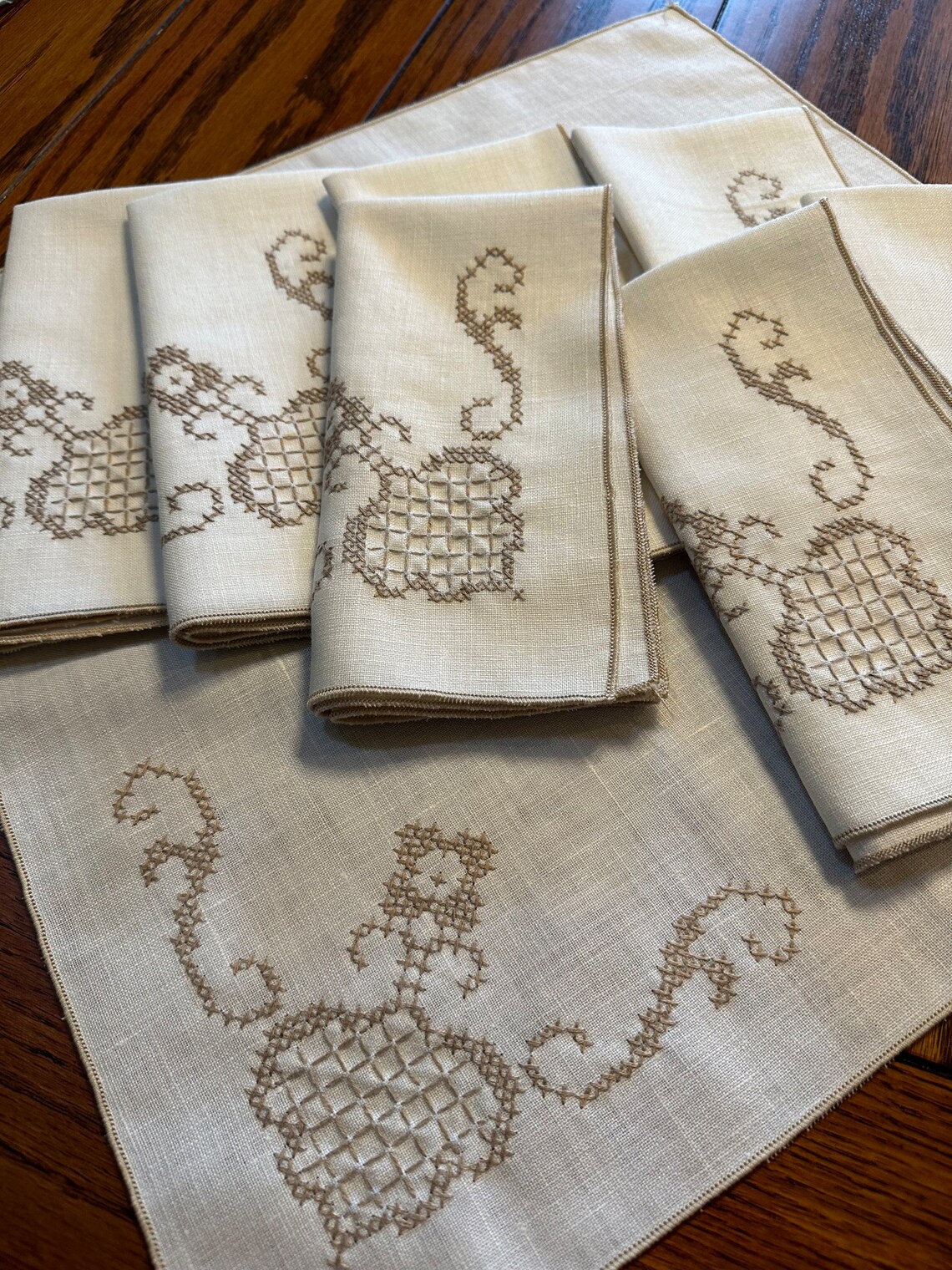 8 Cream Cloth Napkins With Stitched Design off White - Etsy