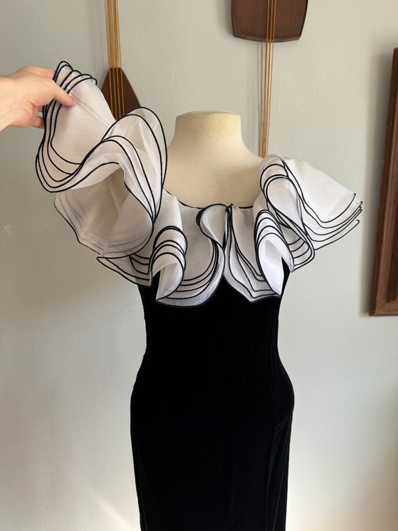 80s/90s Steven Stoller Velvet Wiggle Dress with Overs… - Gem