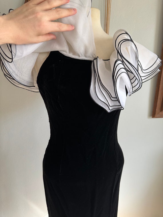 80s/90s Steven Stoller Velvet Wiggle Dress with Overs… - Gem