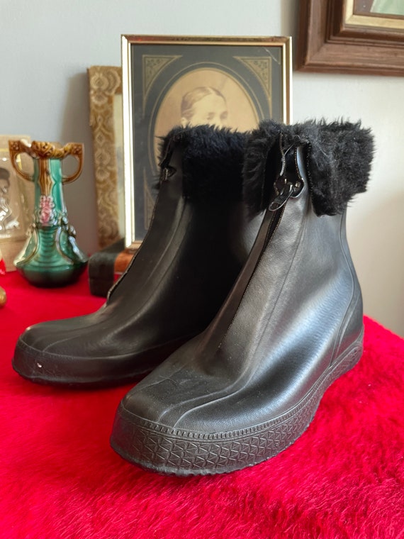 vintage 60s rubber - Gem