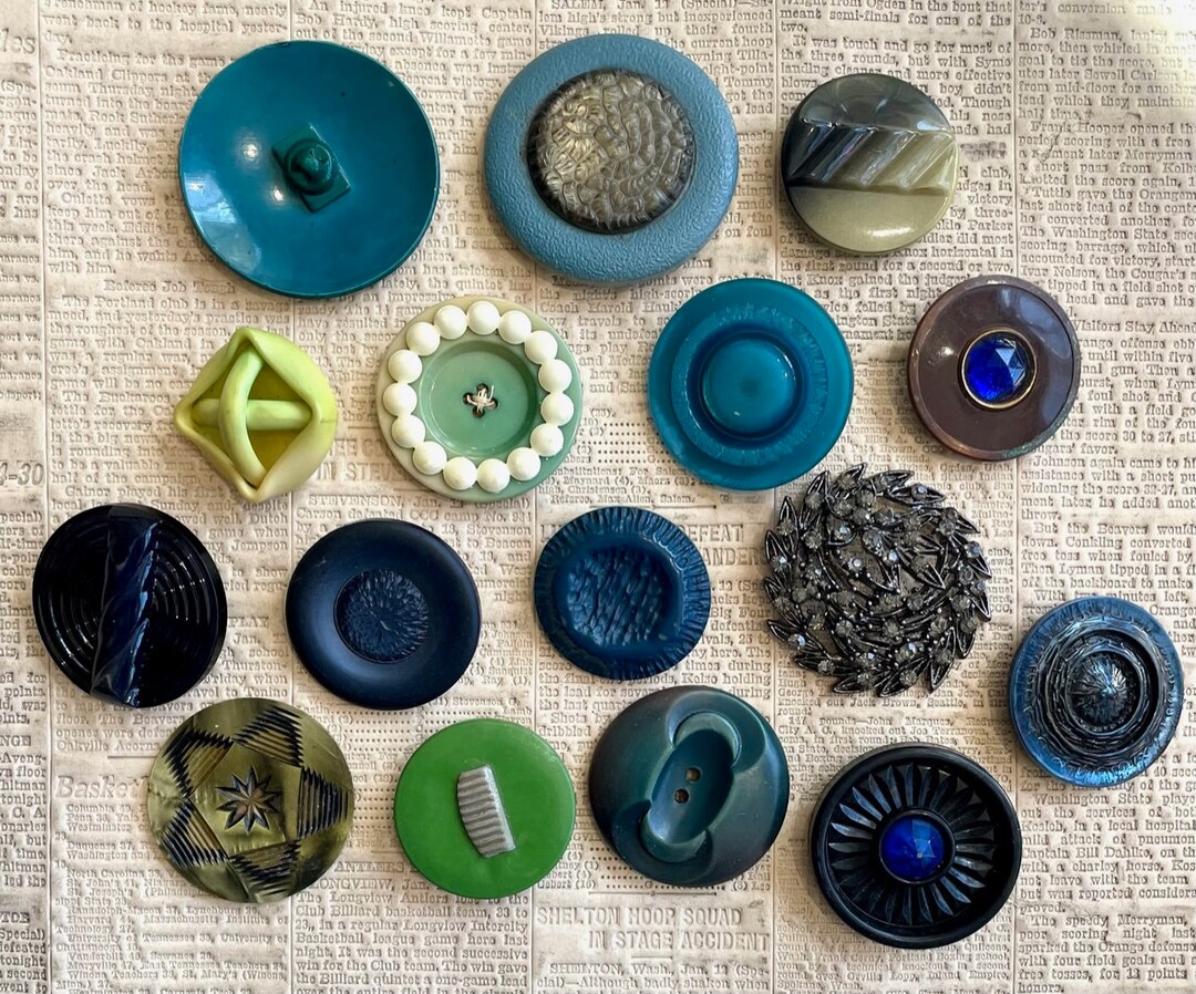 Vintage Garment Buttons - Etsy