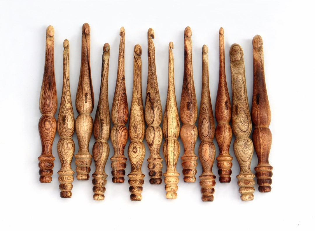 Handmade Crochet Hook Set With Yarn Bowl: Ergonomic Wooden Crochet ...