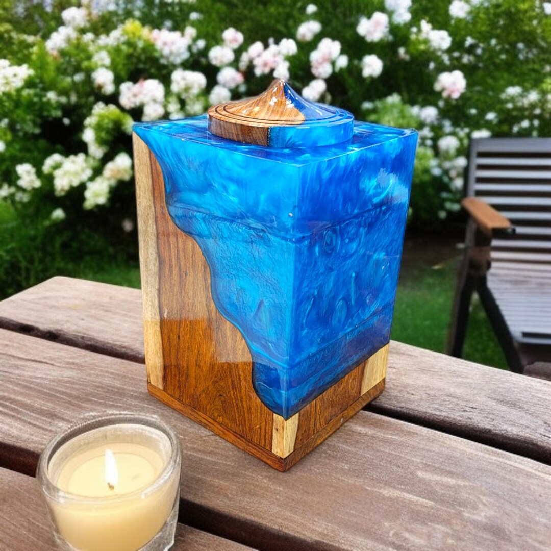 Handmade Rosewood Cremation Urn With Yellow Resin Inlay (250 Cubic ...
