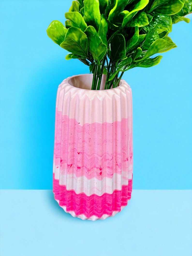 The Ribbed Vase Tall Ribbed Flower Vase, Organic Jesmonite Vase, Eco ...
