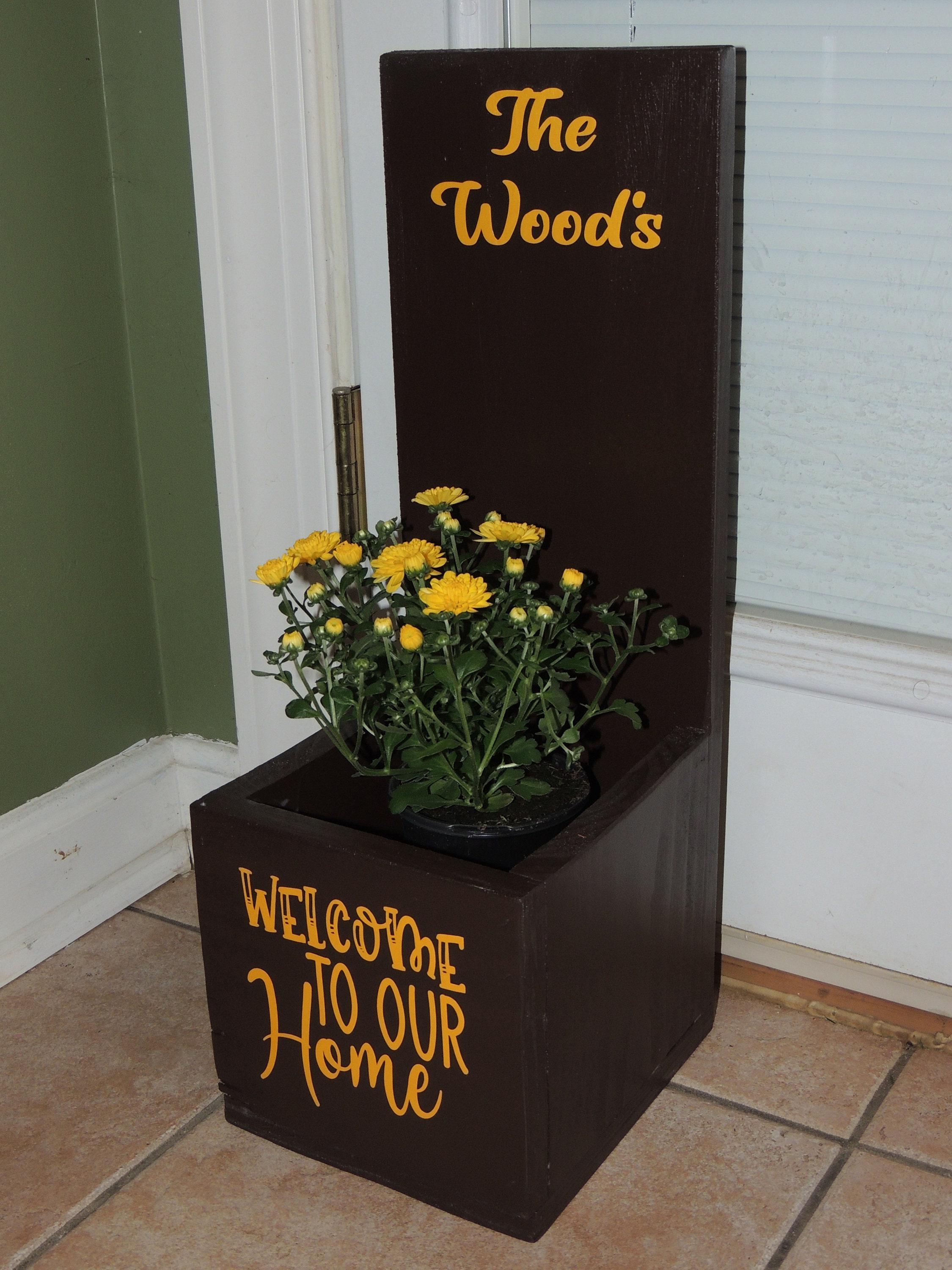 Personalized Wooden Welcome Planter - Etsy